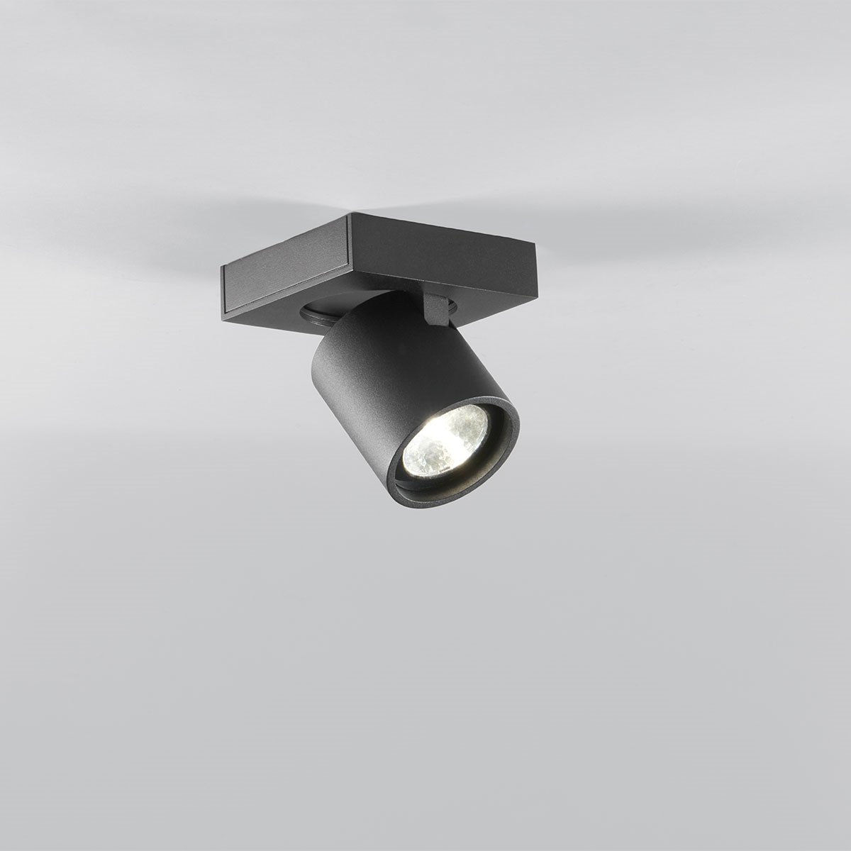 Slim S1200 - Light-Point - Belysning - Schiang Living